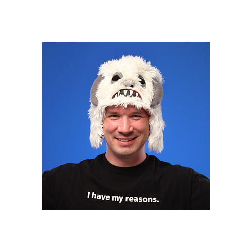 Star Wars - Wampa Plush Hat | Wampa will wrap around your entire head!